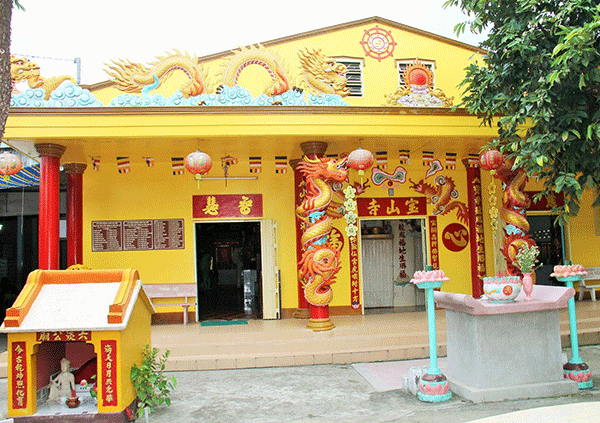 Viếng thăm 5 ngôi chùa nổi tiếng nhất Đồng bằng sông Cửu Long