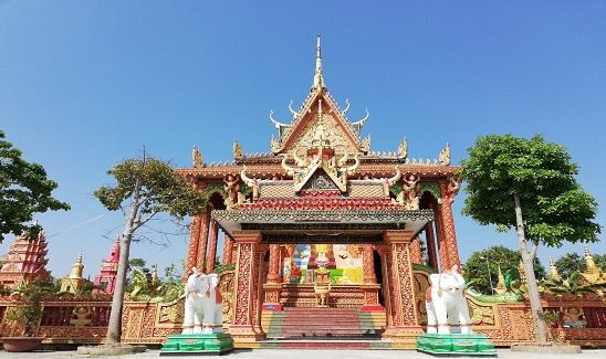 Chùa Monivongsa Bopharam - ngôi chùa Khmer hút khách tại Cà Mau