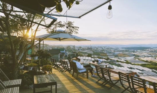 5 quán Cafe Đà Lạt ngắm thung lũng đèn view siêu xịn
